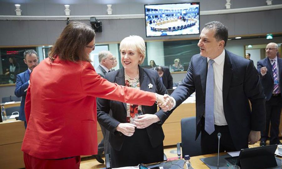 Λακκοτρύπης: Πρωτοβουλίες της ΕΕ για την επιλυση των προβλημάτων του ...