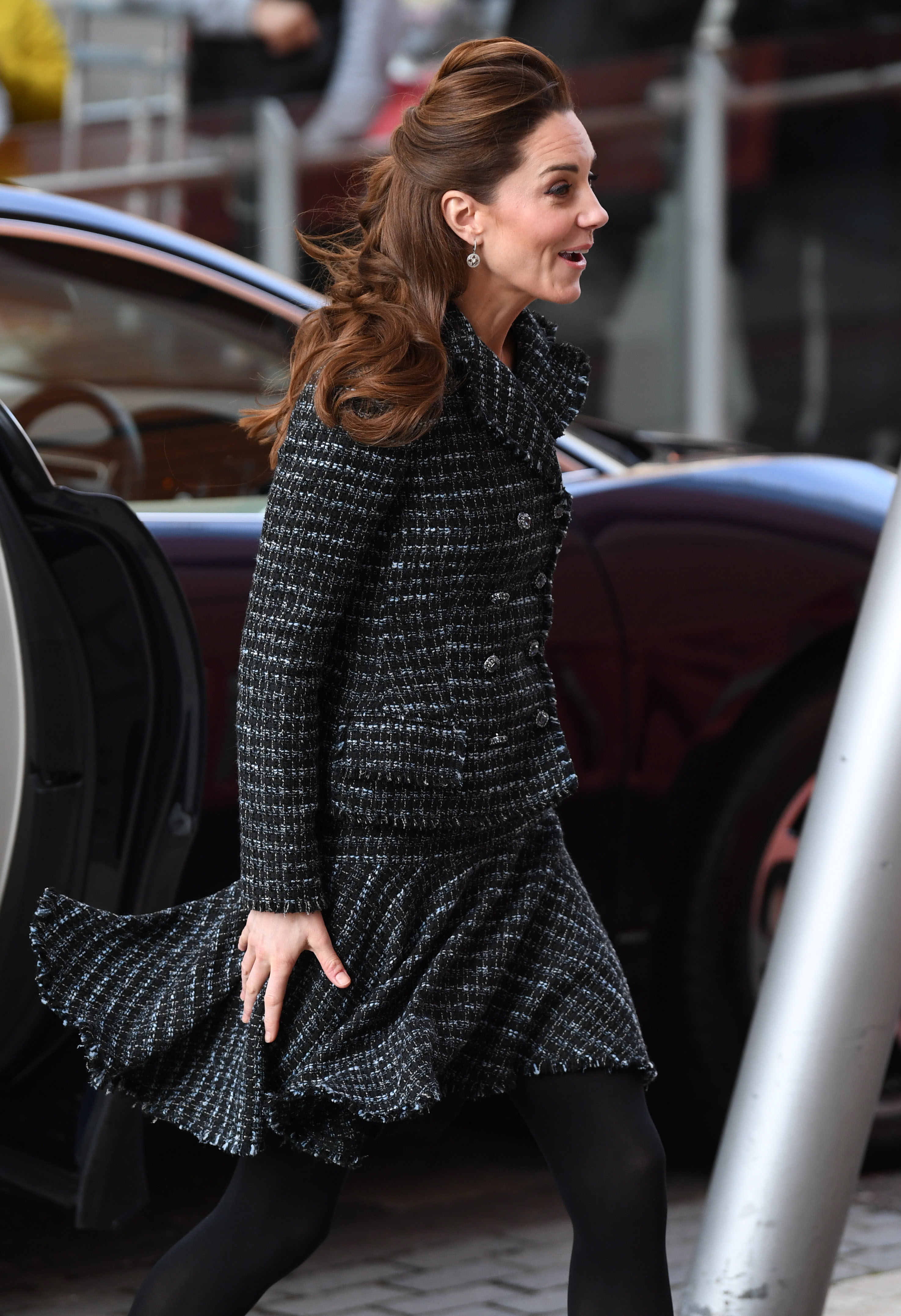 Το ατύχημα της Kate με την φούστα που σηκωνόταν, Η ΚΑΘΗΜΕΡΙΝΗ ...